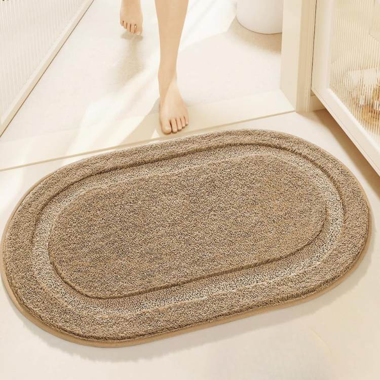 FluffNest Plush Oval Bath Mat